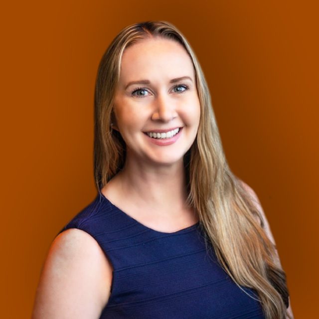 Kristin-Simmons - | Wells Fargo Advisors